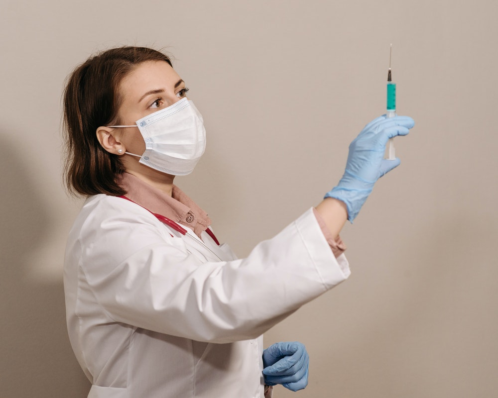 How to Become an Immunologist: Step by Step Guide