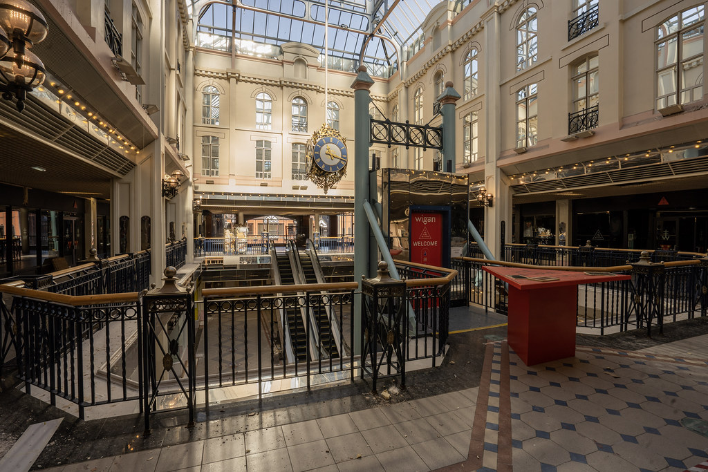Report: The Galleries Shopping Centre‍