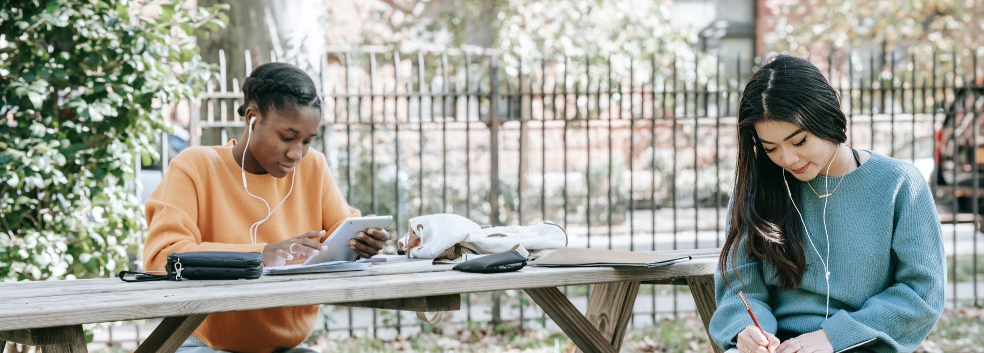 3 note taking styles to simplify study time | Drawboard