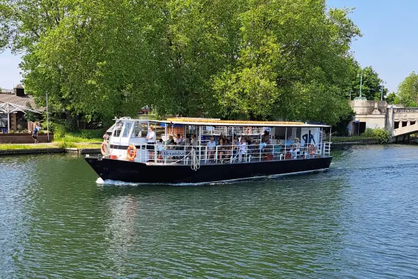 Caversham Lady | Thames Rivercruise