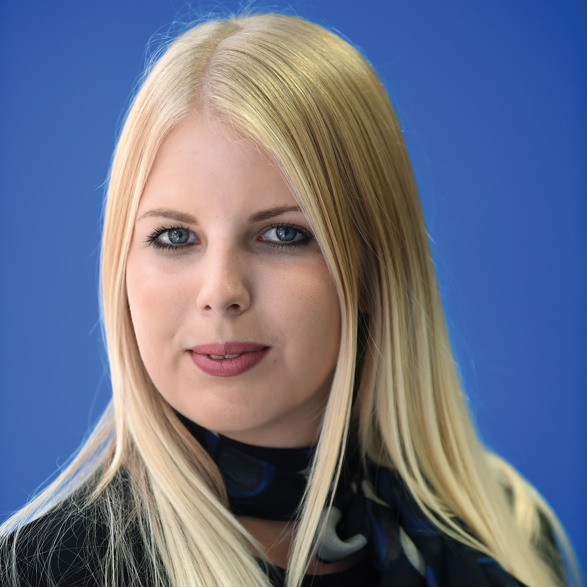 Erin Bidwell's Instagram, Twitter & Facebook on IDCrawl