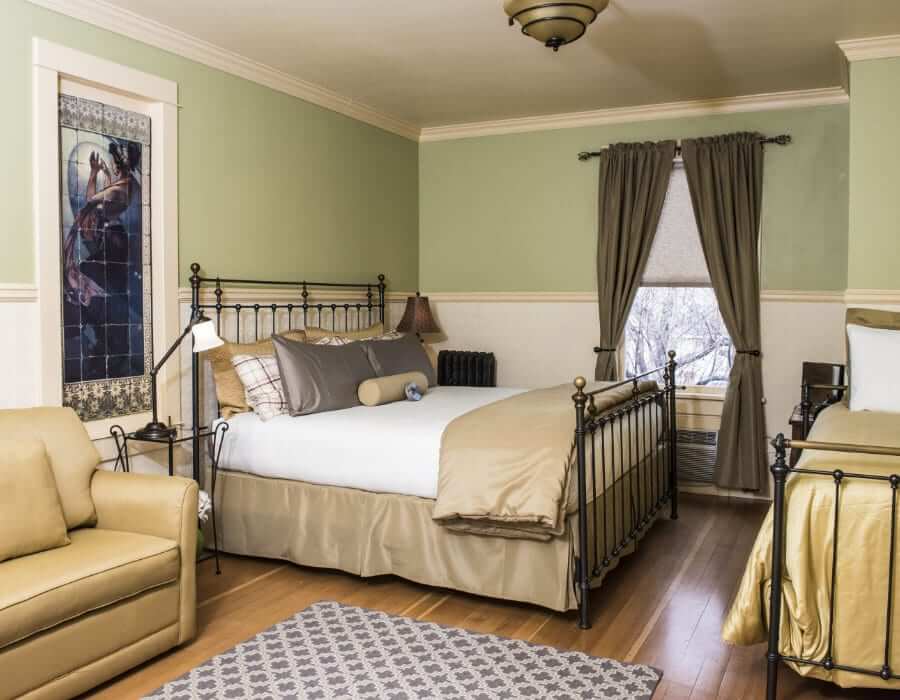 Rooms & Suites | Chamberlin Inn