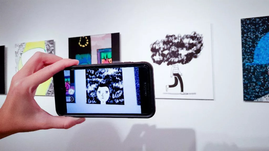 Incorporating Innovative Displays to Bridge Art & Digital Events