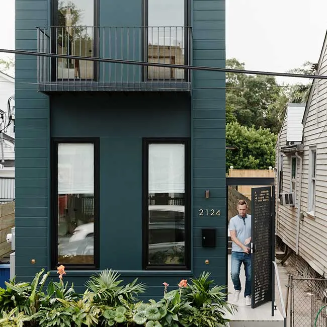 America ByDesign: Architecture | New Orleans Modern Narrow House