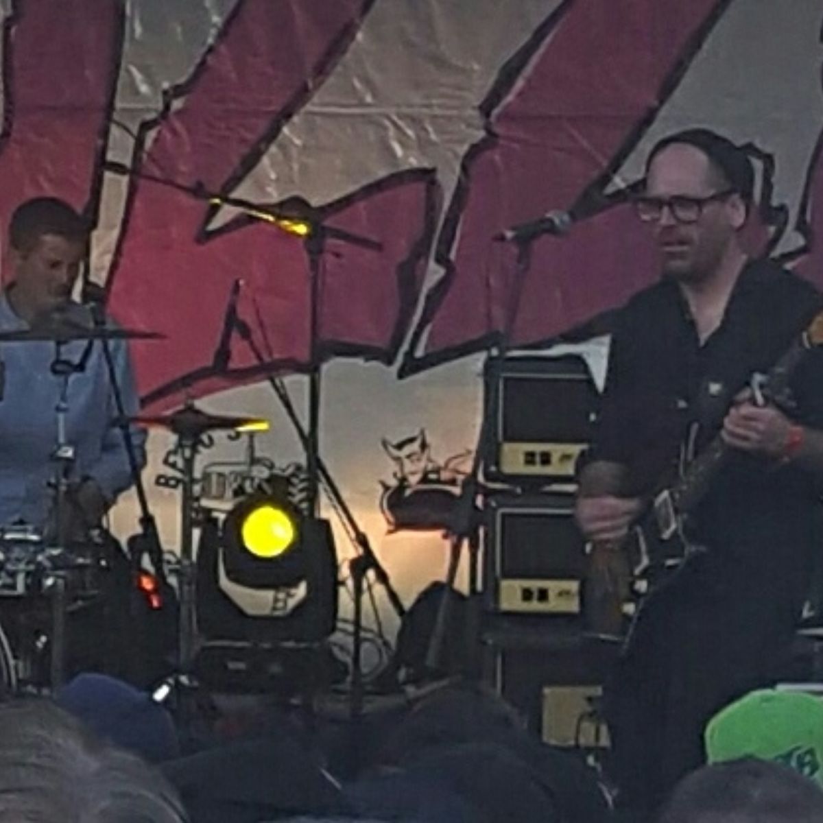 Iron Chic - Concert Reviews | LiveRate