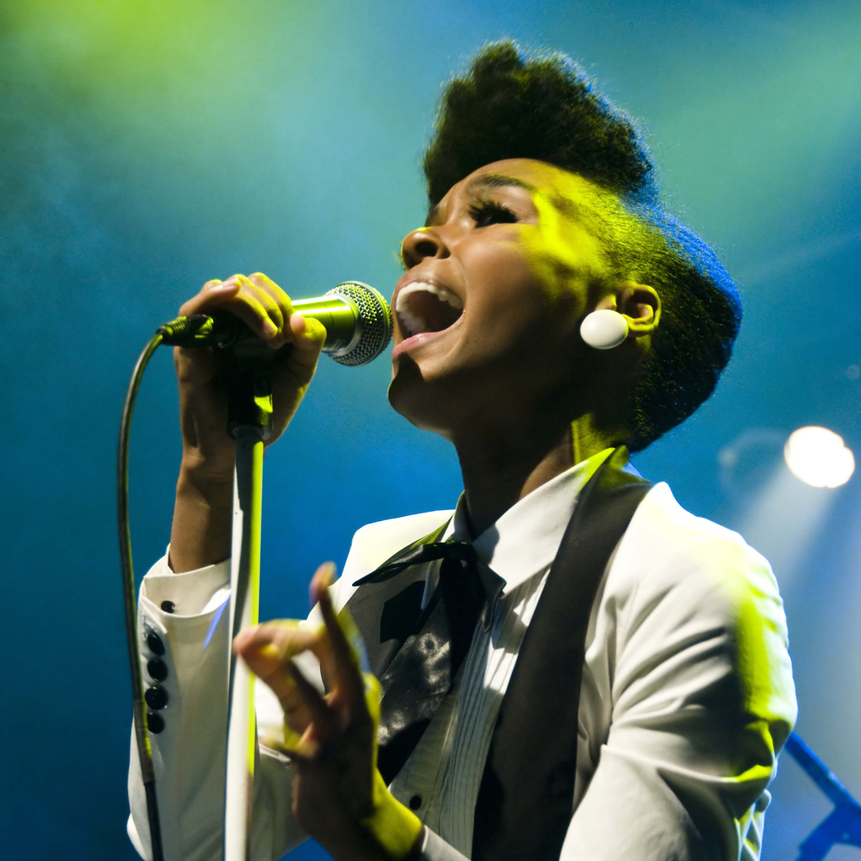Real Live: Concert Reviews & Live Ratings | LiveRate