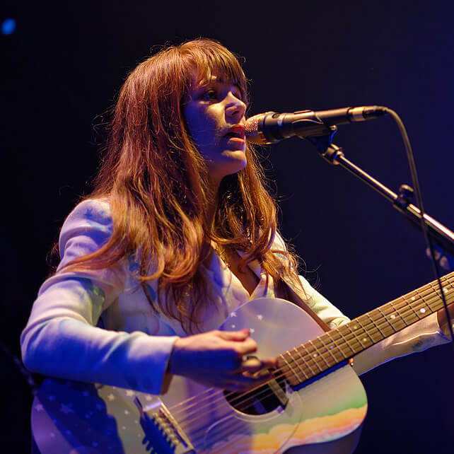 Jenny Lewis - Concert Reviews | LiveRate