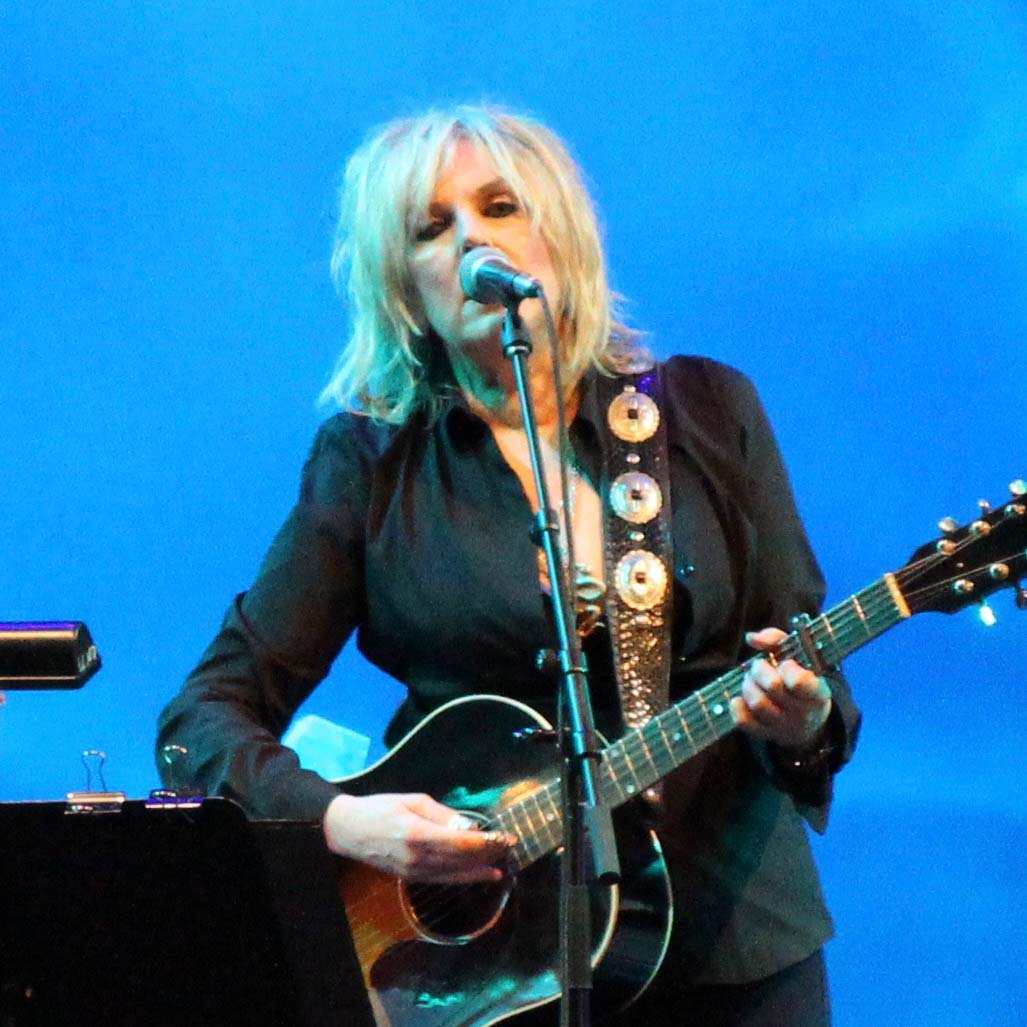 Lucinda Williams - Concert Reviews | LiveRate