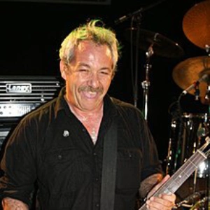 Mike Watt - Concert Reviews | LiveRate