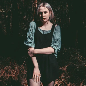 Lizzy Farrall - Concert Reviews | LiveRate