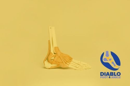 Why Is My Toe Nail Curved and What Should I Do About It? | Podiatrist ...