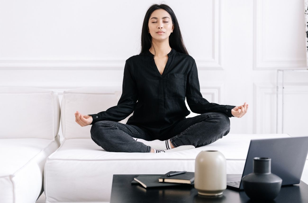 6 Stress Relieving Exercises to Manage Stress | cult.fit