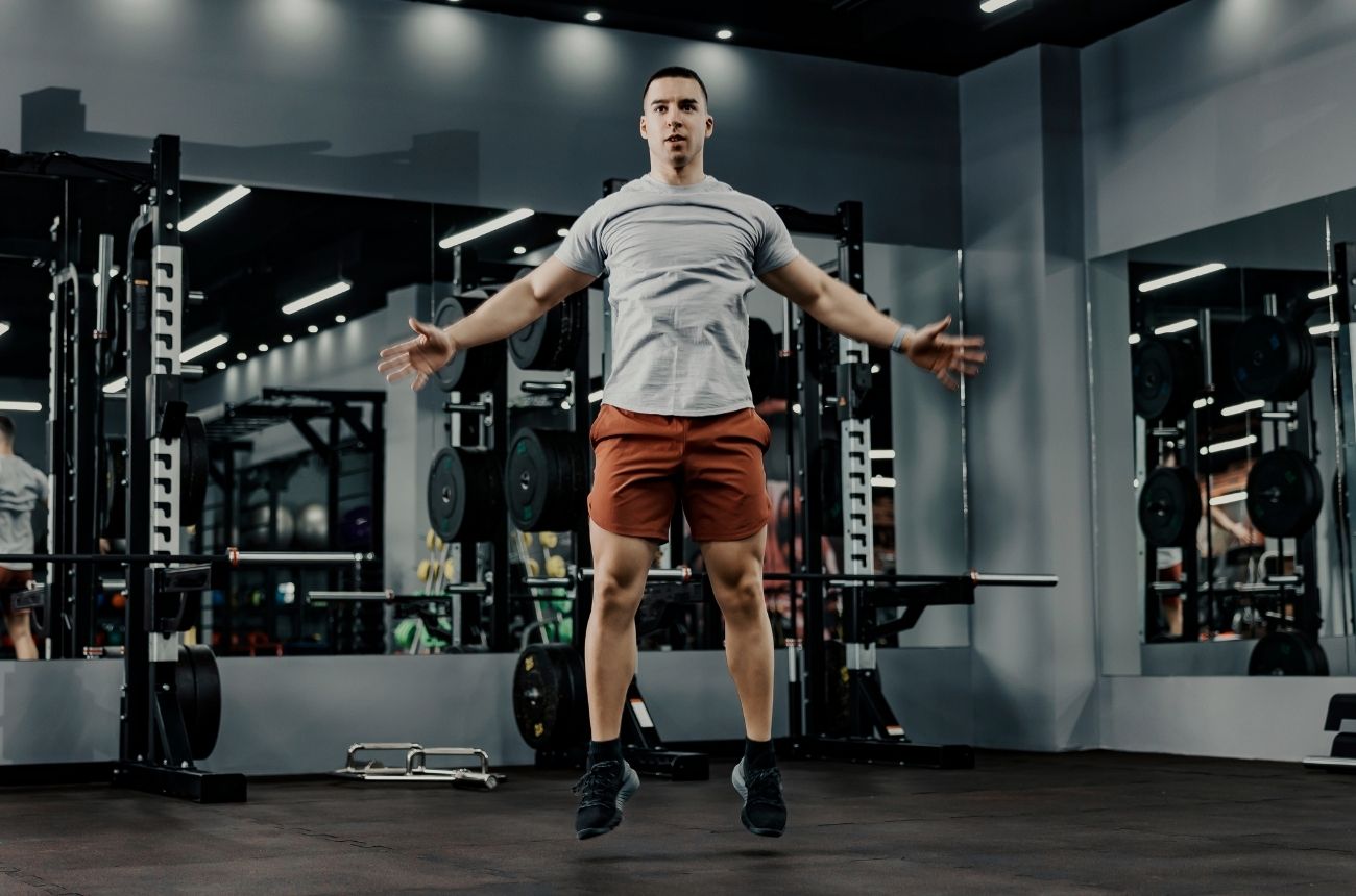 How to Do Jumping Jacks for Weight Loss: Benefits & Types | cult.fit