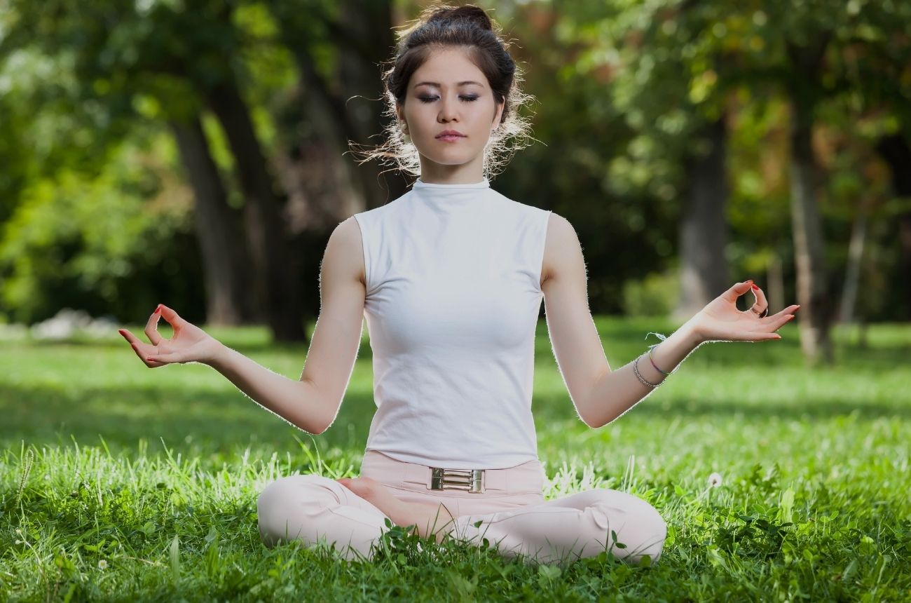 What is Karma Yoga: Its Principles, Benefits & Steps | cult.fit