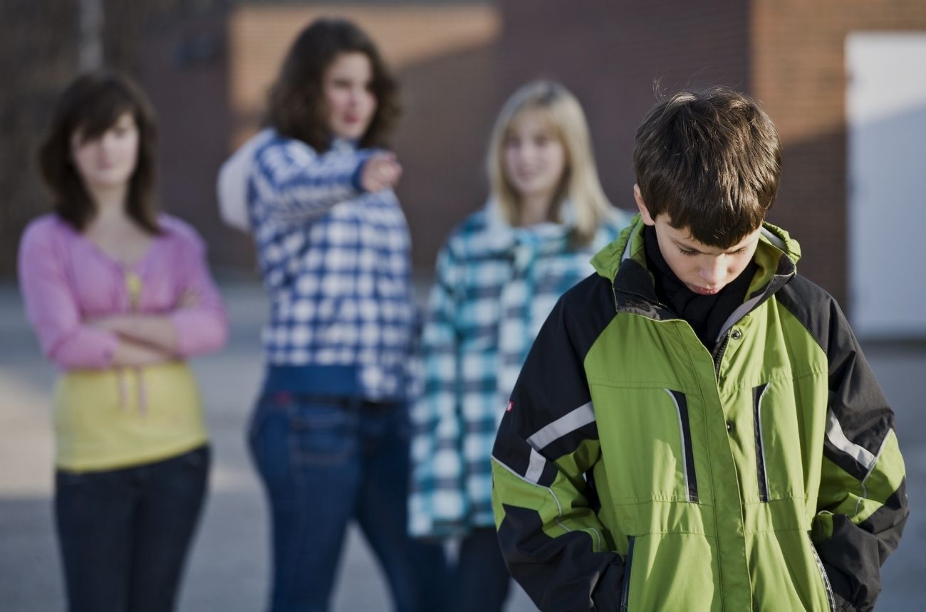 What is Peer Pressure: Types, Effects & How to Handle | cult.fit