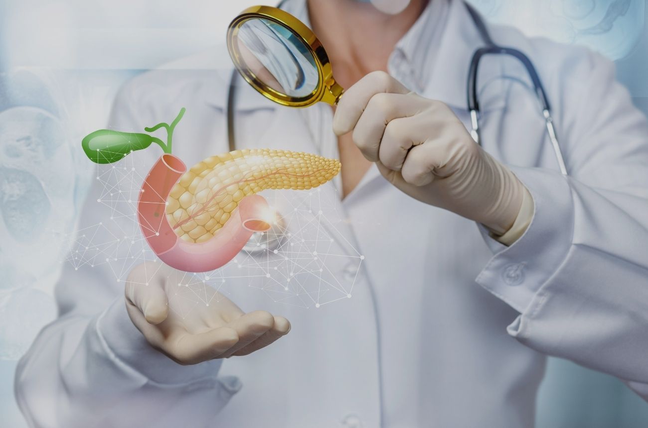 7 Symptoms of Pancreas Problems: It's Causes & Treatment