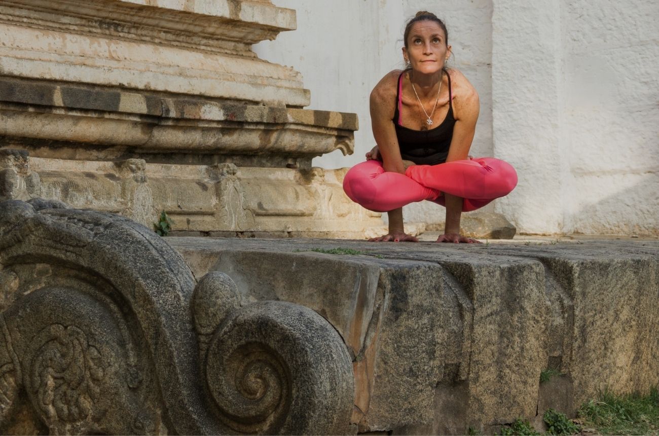 How To Do Kukkutasana - Cockerel Pose: Benefits, Steps & Precautions