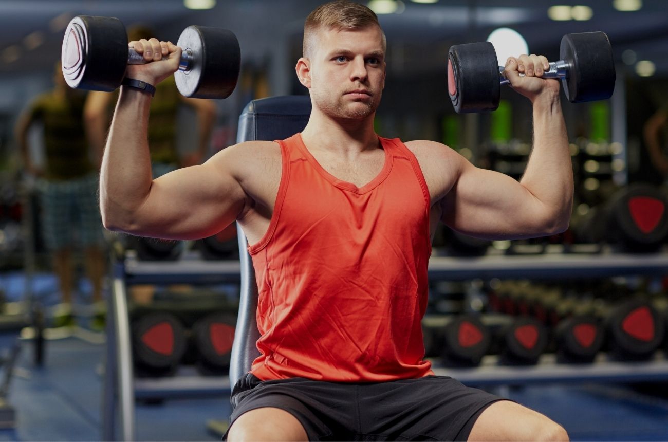 How to Ace a Shoulder Press at the Gym? Tips & Variations of Shoulder ...