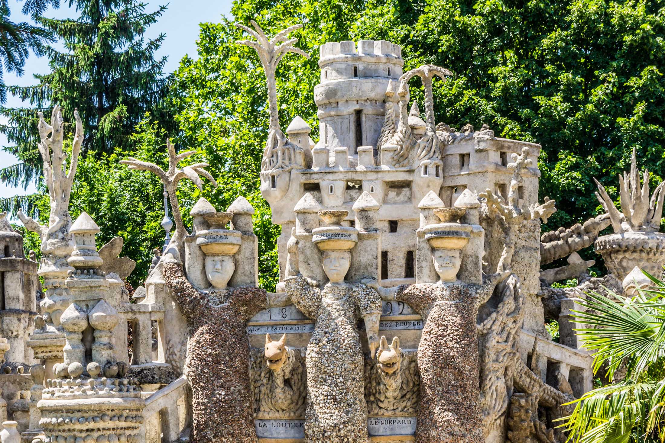 Que faire autour du Palais Idéal du Facteur Cheval ? 10 spots à visiter ...