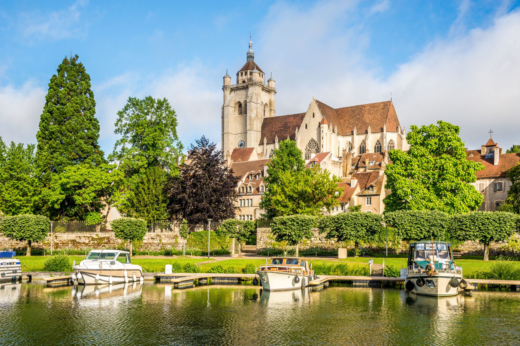 Les 10 plus beaux villages de Bourgogne-Franche-Comté