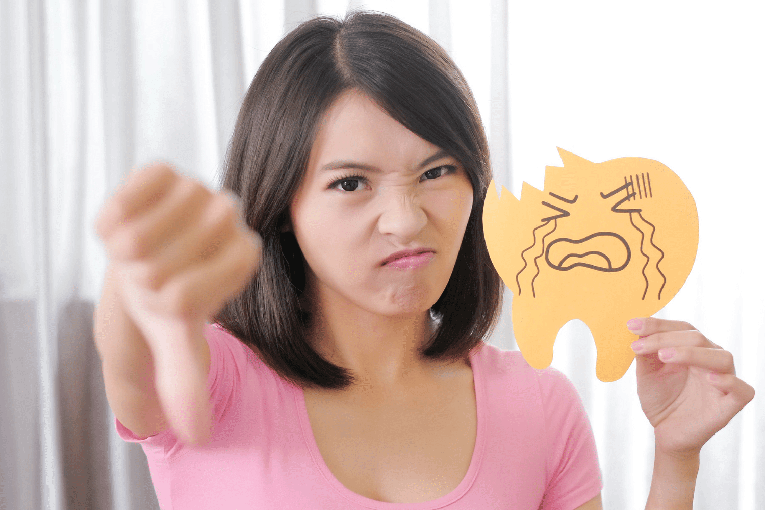 What Causes a Dead Tooth? | Flossy