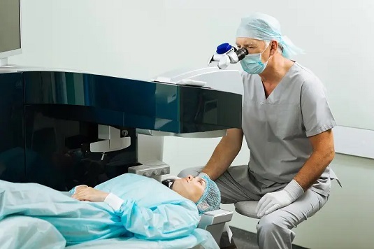 Myopia & Nearsightedness Treatment Chicago | Kraff Eye