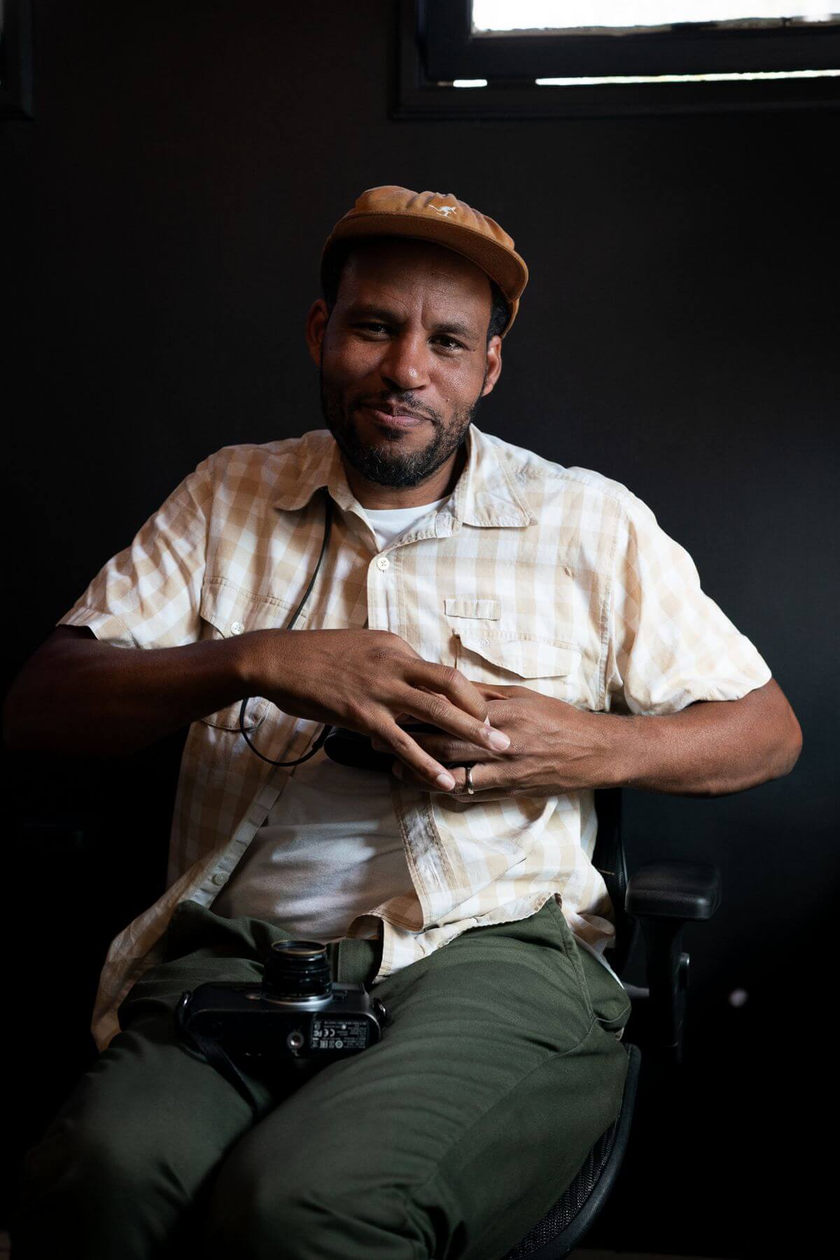 Filme zu Hause entwickeln - Anthony Acosta baut eine Dunkelkammer