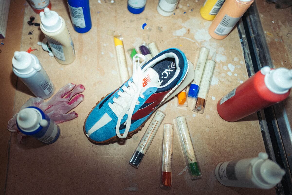 New Balance und Künstlerin Denise Rudolf Frank denken Bekanntes ...