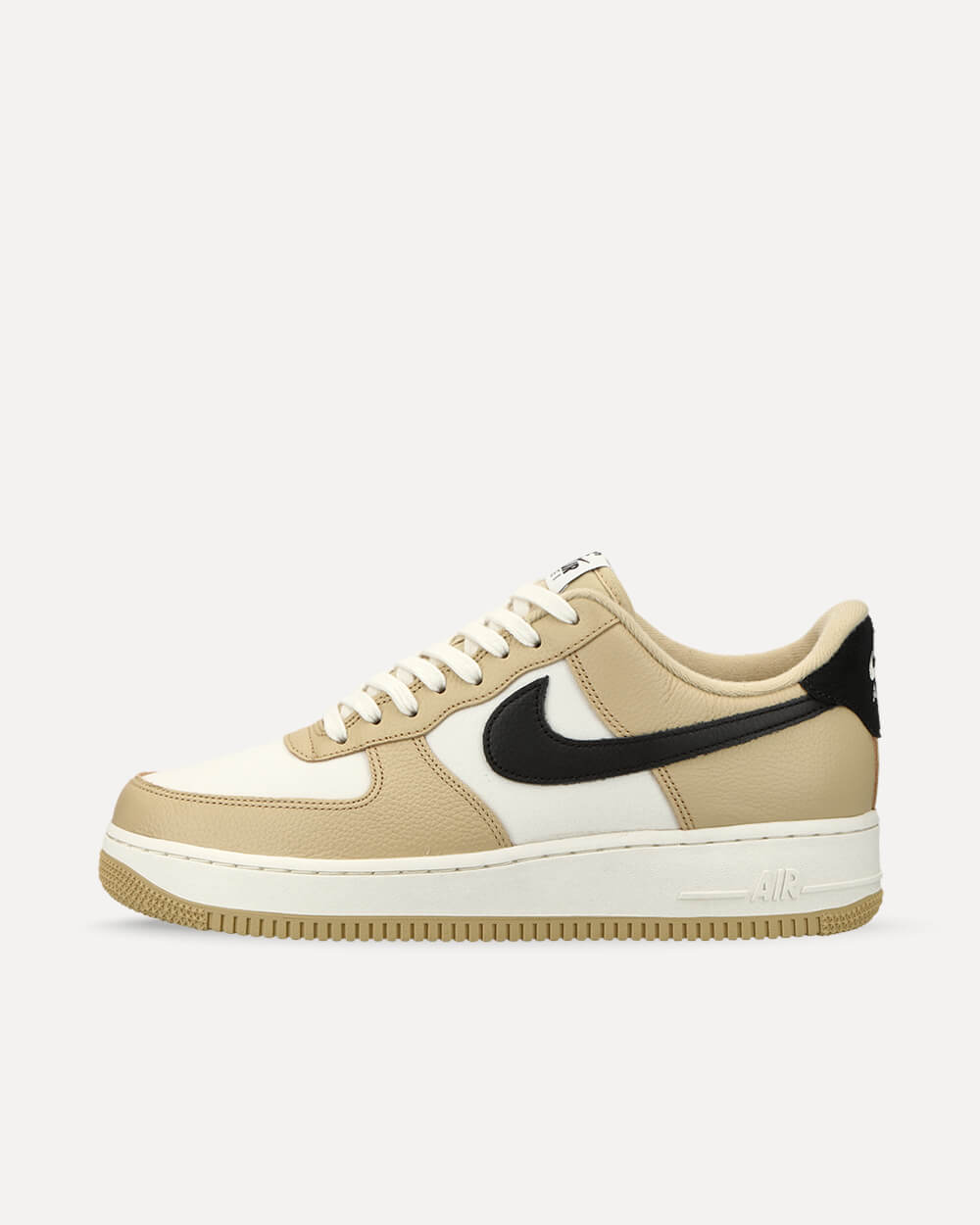 Nike Air Force 1 '07 LX "Team Gold" - DV7186-700 - Release | sneaker.de