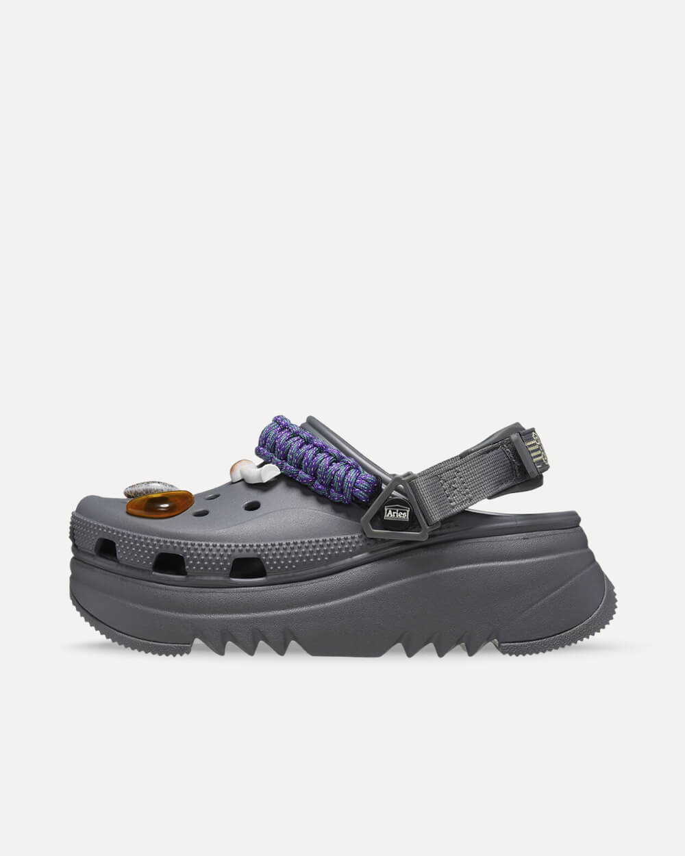 Crocs x Aries Classic Hiker Xscape Clog - 208683-0DA - Release | sneaker.de