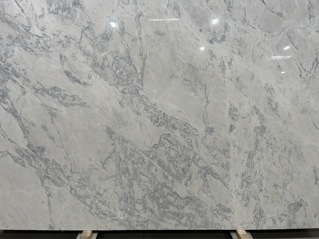 Calacatta Brazil | Quartzite Slabs For Sale | AP Marble & Granite