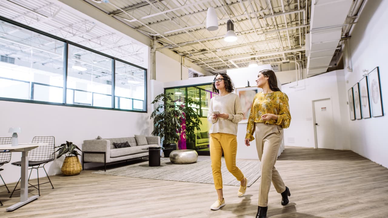 4 Tips to Improve Employee Experience | Robin