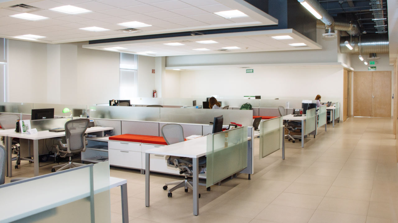 Empty Offices? Here’s How to Fill Them Without Mandates | Robin
