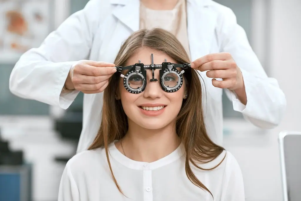SMILE vs LASIK: What Is the Difference? | Kraff Eye Institute