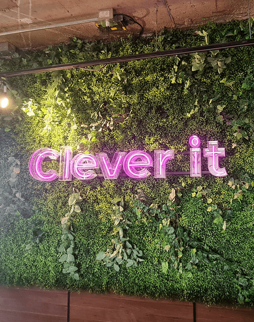 El talento excepcional se une a nuestra tecnología disruptiva