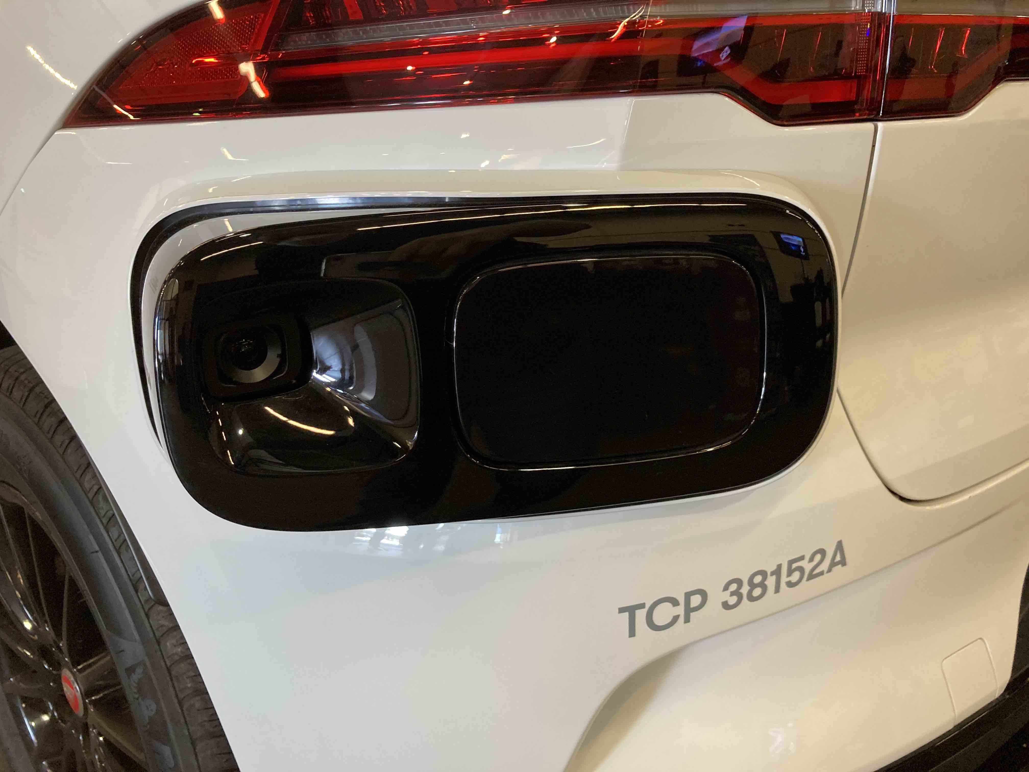 Sensing Breakdown: Waymo Jaguar I-Pace RoboTaxi. LiDAR, radar, cameras ...