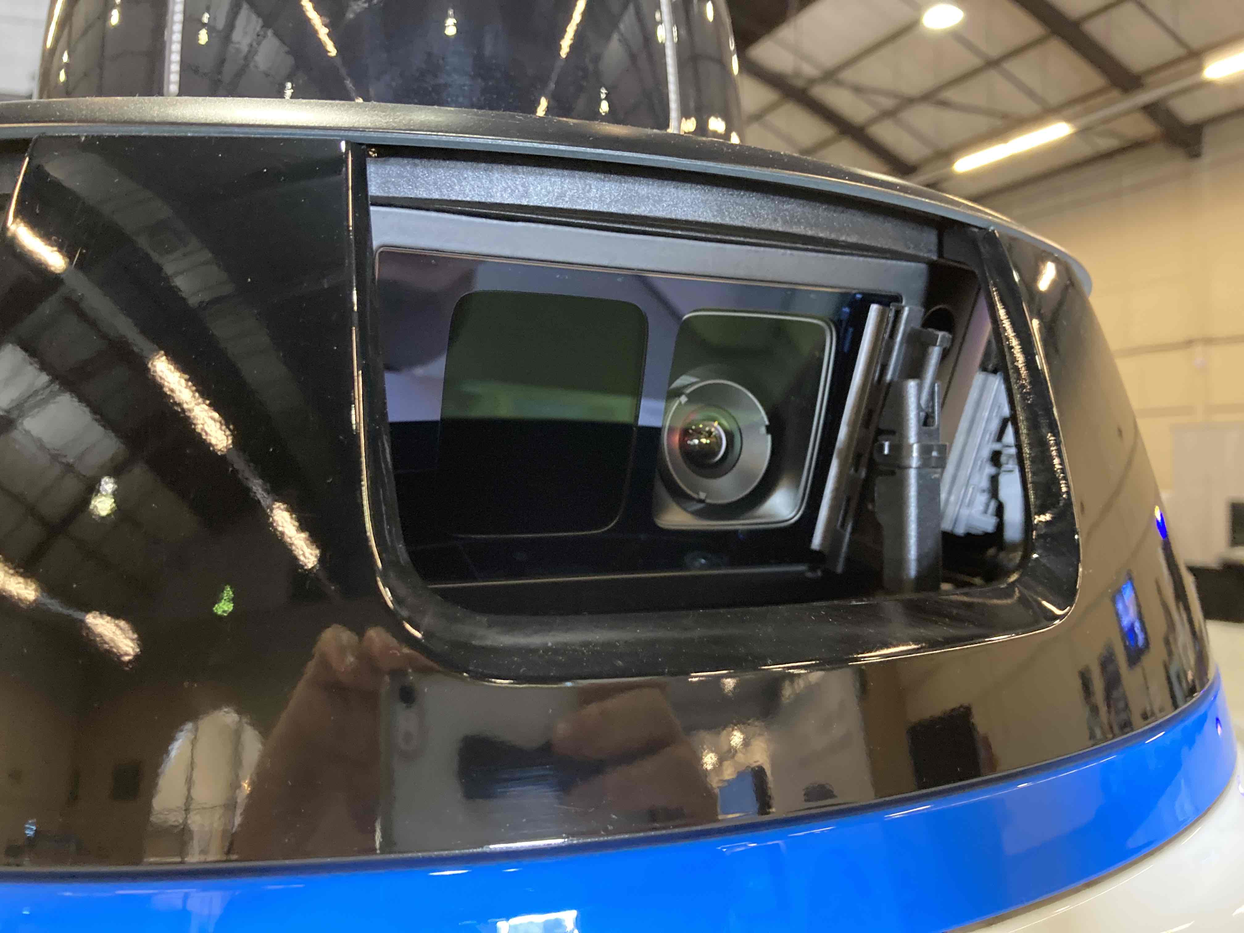 Sensing Breakdown: Waymo Jaguar I-Pace RoboTaxi. LiDAR, radar, cameras ...