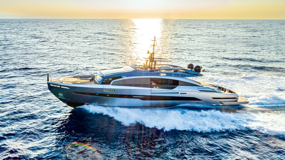 PERSHING GTX116: HƠN CẢ SỨC TƯỞNG TƯỢNG | LuxYacht