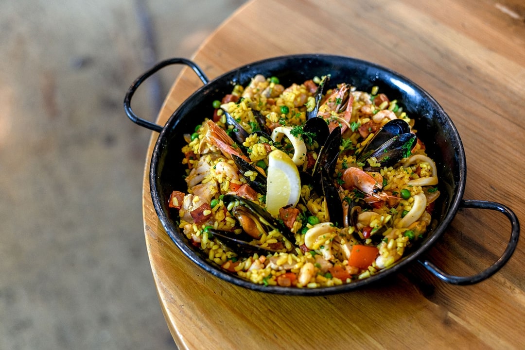 Sankey's Pub, Seafood and Lobster Restaurant