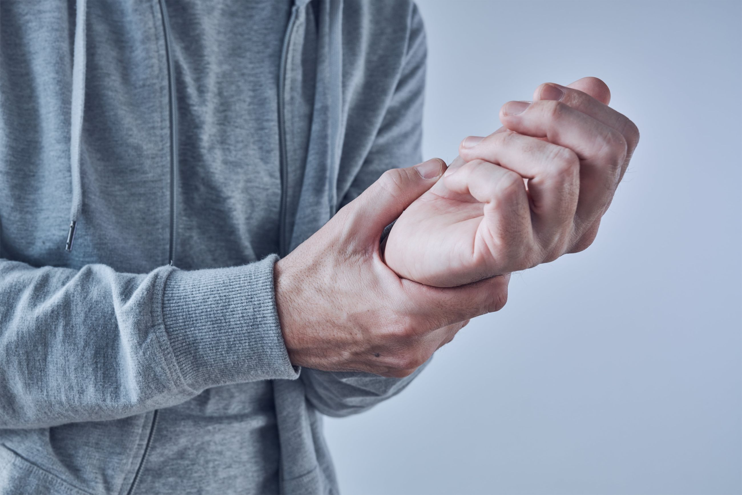 Wrist Dislocations: Types, Symptoms, and Treatment Options