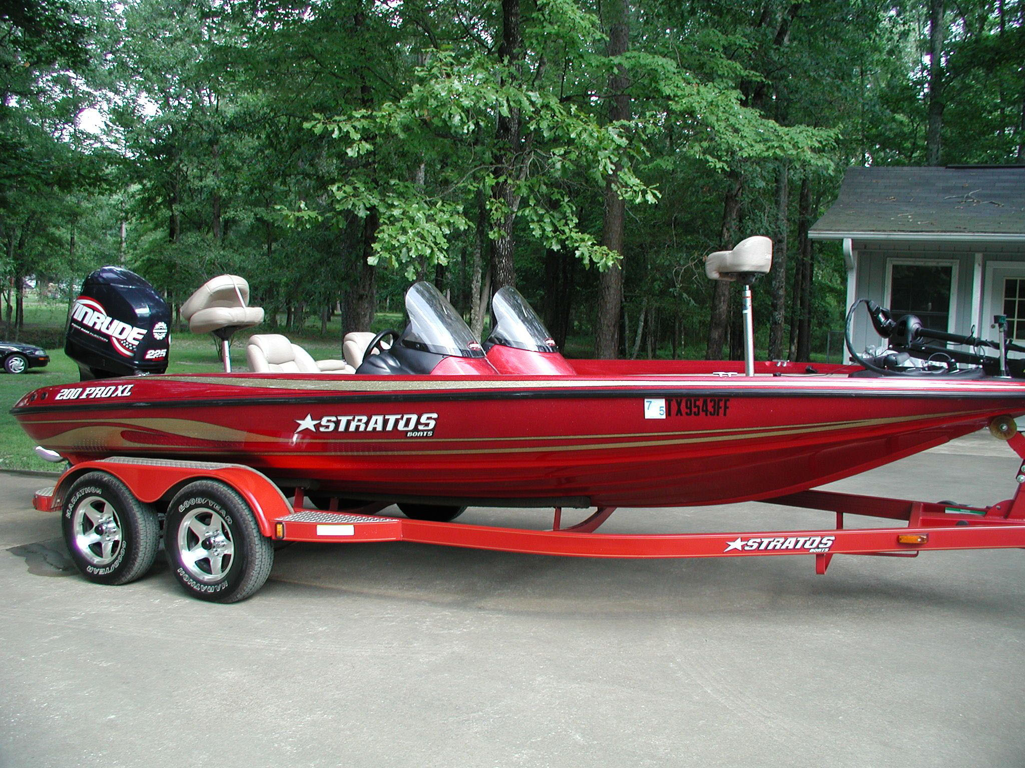 Stratos boat | Free Cash Offer | We Buy Boats