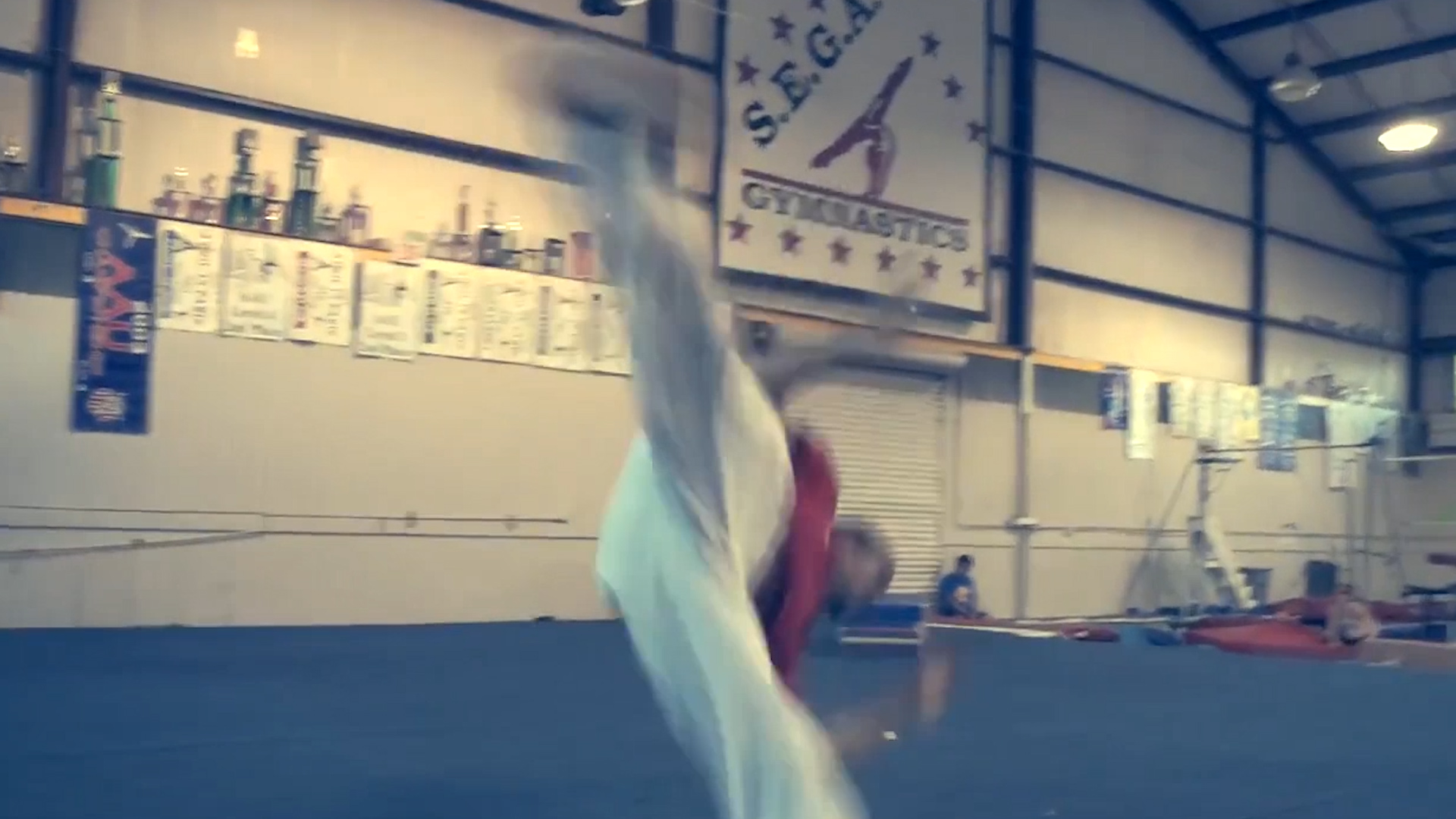 Double Butterfly Twist Round