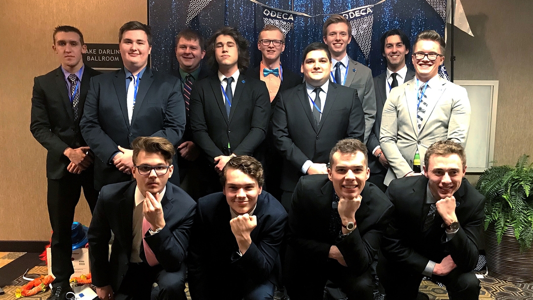 Community Service Articles | DECA Direct Online