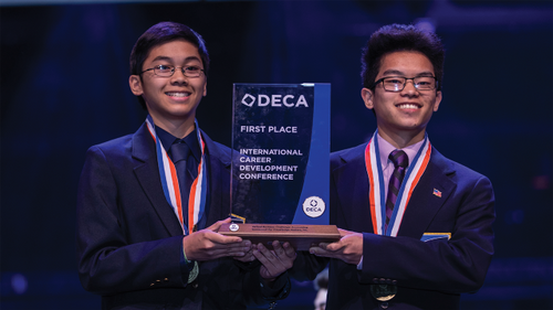 Earning DECA Glass: Online Events | DECA Direct Online