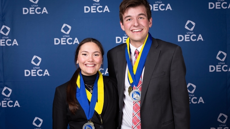 Compete Articles | DECA Direct Online