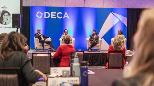 Running for a Leadership Position | DECA Direct Online
