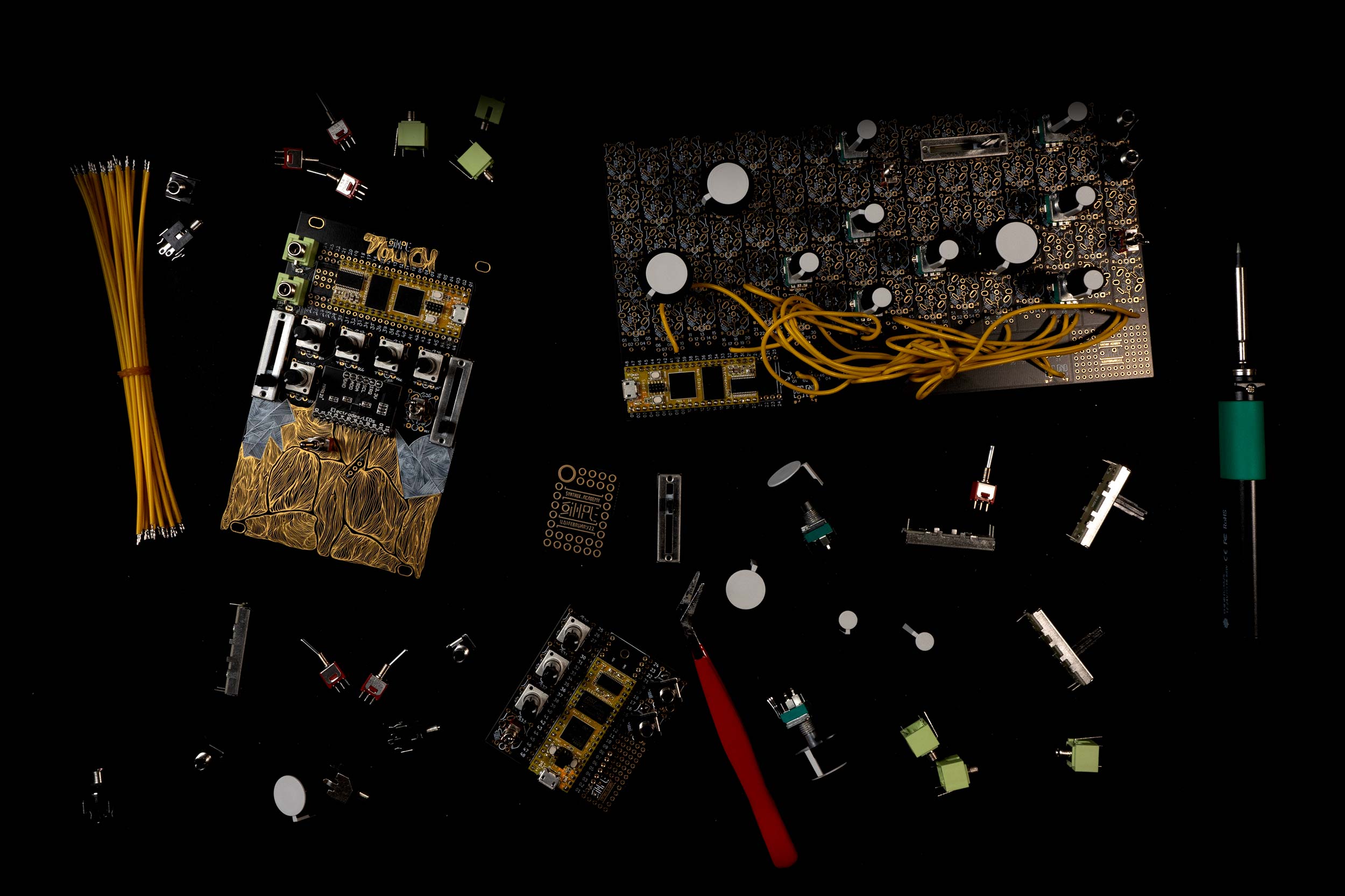 Custom Synth DIY Kits for Musicians, Engineers & Design Students