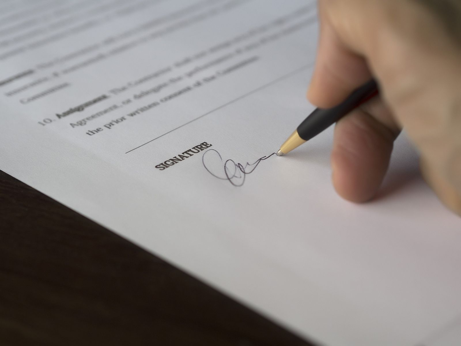 Promesse de vente entre particuliers : ce qu'il faut savoir avant de signer