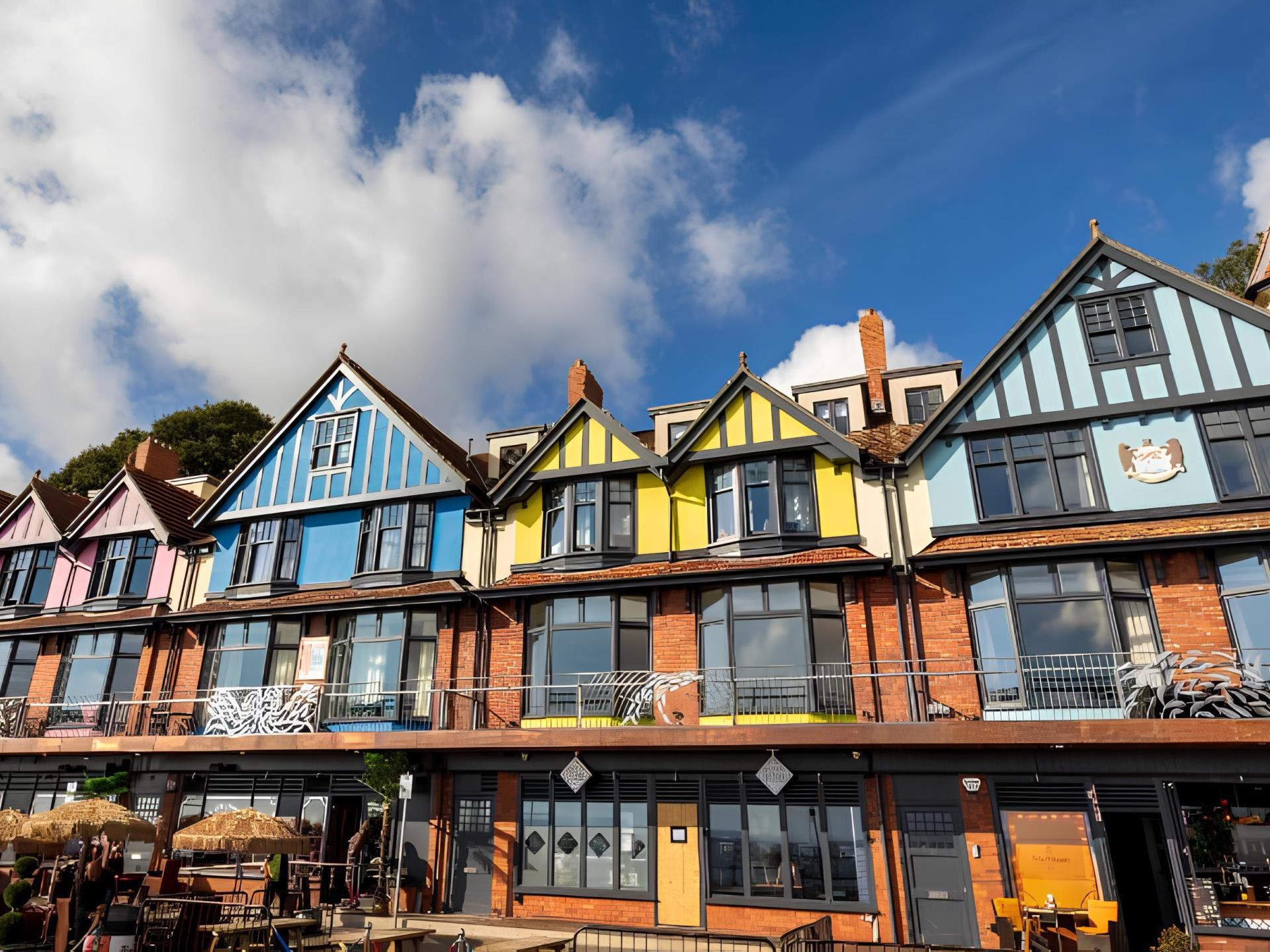 Visit Penarth in The Vale of Glamorgan