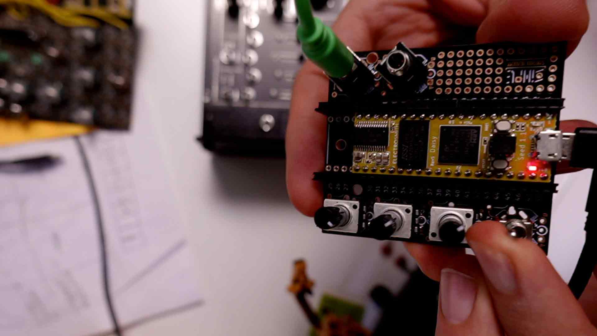 Build a multi-voice drone synth! ~ Synthux Academy
